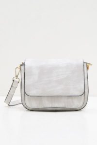 24 Rekomendasi Merk Tas Wanita Lokal Terbaik (Terbaru 2025) - CekList.ID