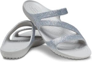 13 Rekomendasi Sandal Crocs Wanita Terbaik (Terbaru 2025) - CekList.ID