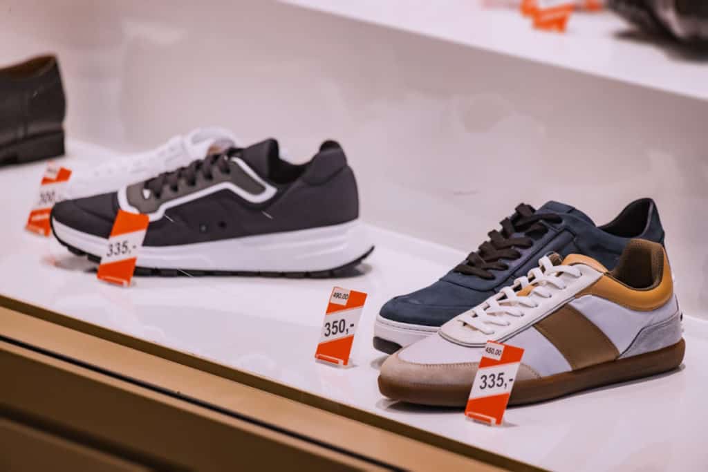 13 Rekomendasi Jenis Sepatu Pria yang Bagus (Terbaru 2025) - CekList.ID