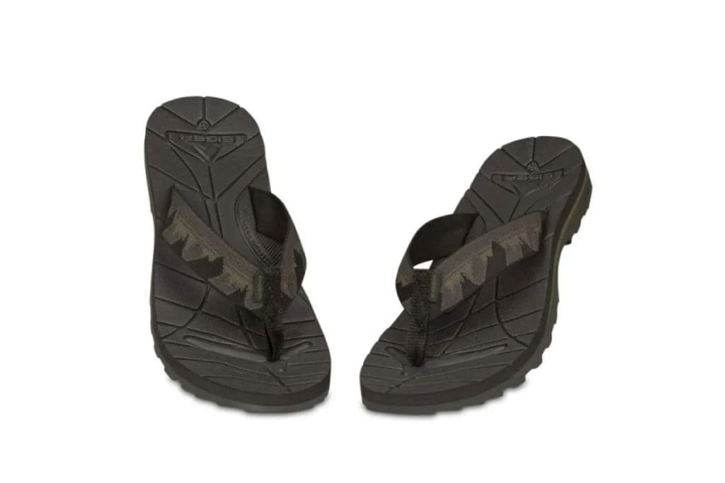 12 Rekomendasi Sepatu Kulit Pria Terbaik (Terbaru 2024) - CekList.ID